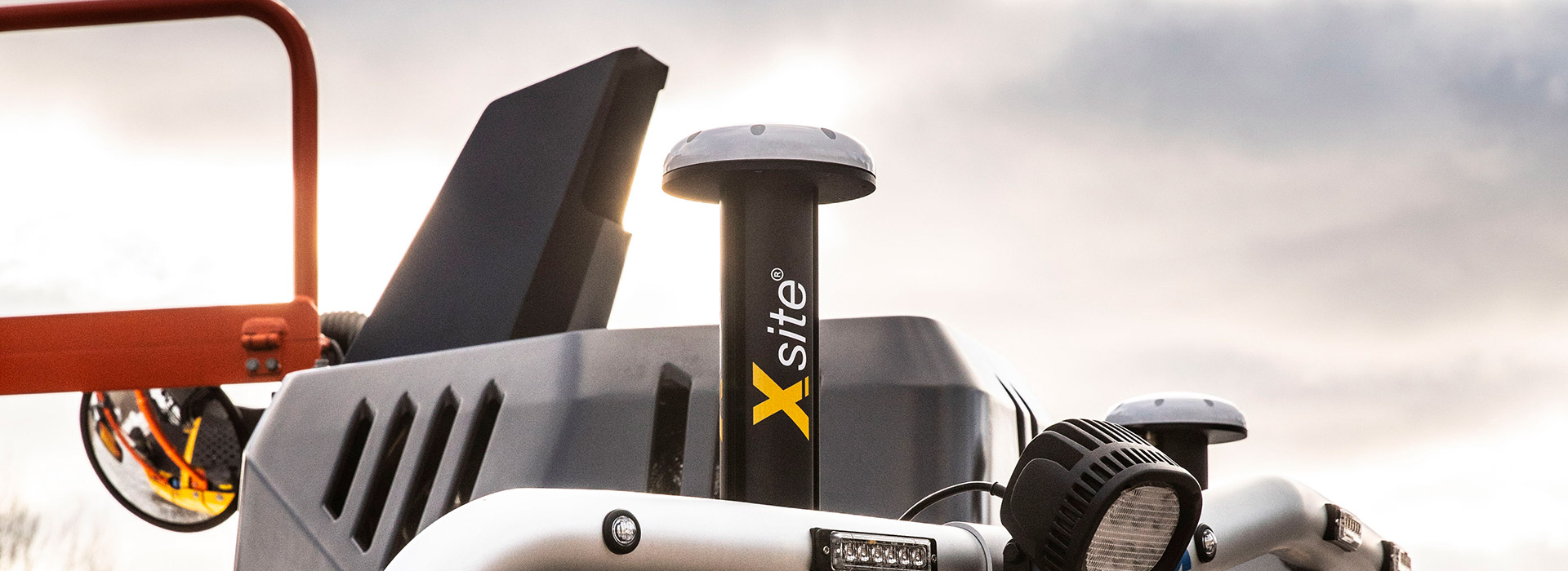 Updated Antenna Masts for Xsite® PRO Machine Control